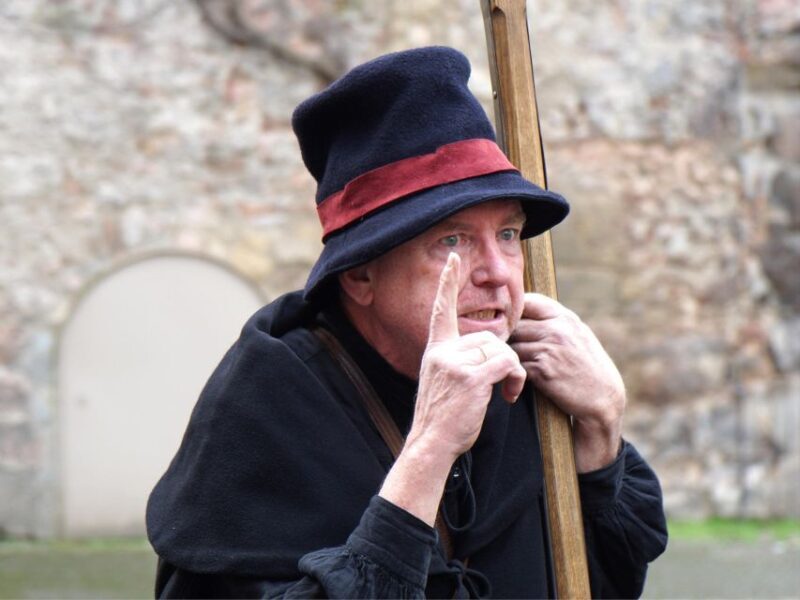 Hanover: Night tour with night watchman Melchior - Summary: Who Is This Tour Best For?