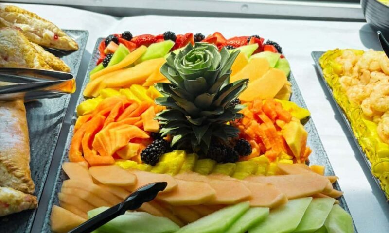 Harbour Town: Sunday Brunch Buffet Cruise - An Honest Look at the Harbour Town Sunday Brunch Cruise