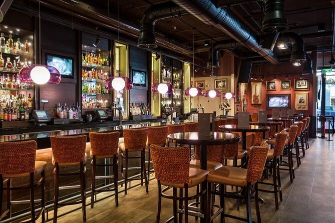 Hard Rock Cafe Cologne With Set Lunch or Dinner - Who Is This Experience Best For?