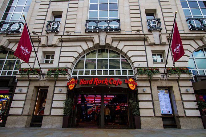 Hard Rock Cafe Piccadilly Circus with Set Menu for Lunch or Dinner - The Location and Atmosphere
