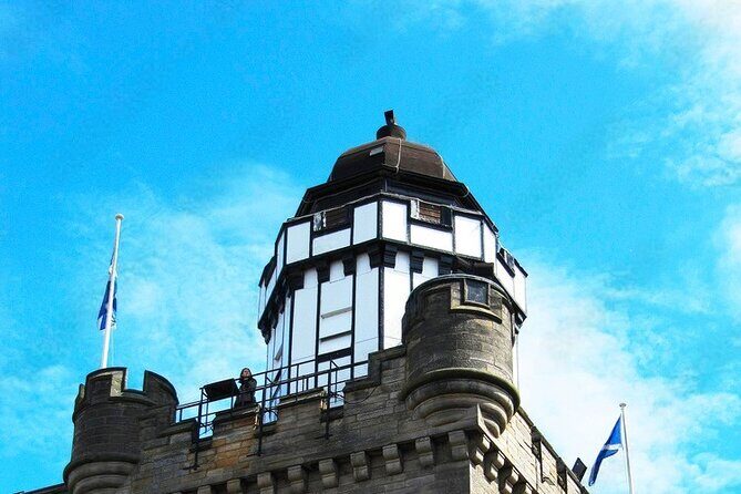 Harry Potter's Edinburgh Tour and House of Illusions Experience - The House of Illusions Experience