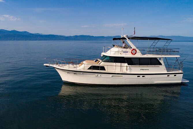 Hatteras 58-61' Luxury Yacht in Puerto Vallarta & Nuevo Nayarit - Who Is This Tour Best For?