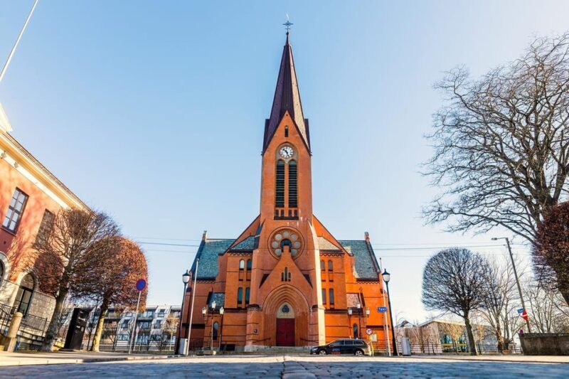 Haugesund: Guided Scenic Minibus tour of Haugesund - Additional Stops & Personal Touches