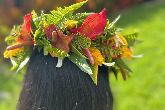 Hawaiian Floral Crown Weaving in Hilo - Hawaiian Floral Crown Weaving in Hilo – A Cultural Craft Experience