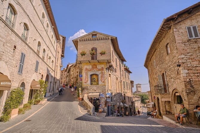 Heart of Italy Day Trip: Visit Perugia and Assisi from Florence - An In-Depth Look at What to Expect