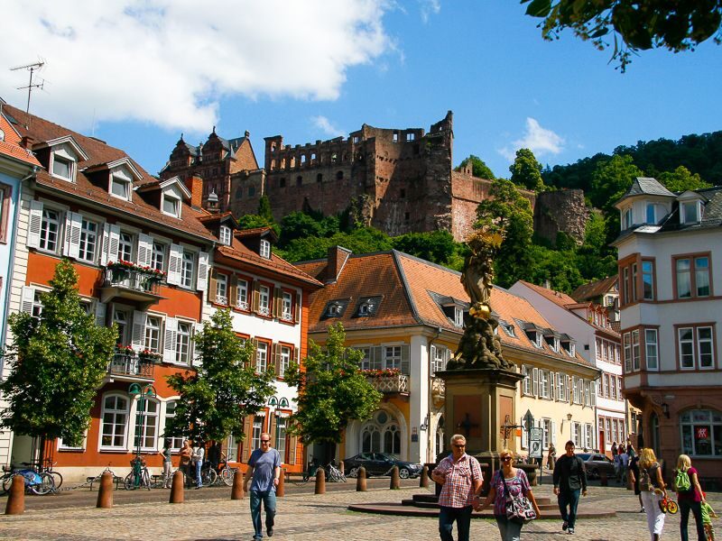 Heidelberg Castle Tour: Residence of the Electors - An In-Depth Look at the Heidelberg Castle Tour
