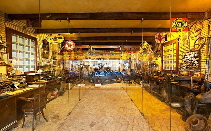 Hellenic Motor Museum Entrance Ticket - Who Should Visit the Hellenic Motor Museum?