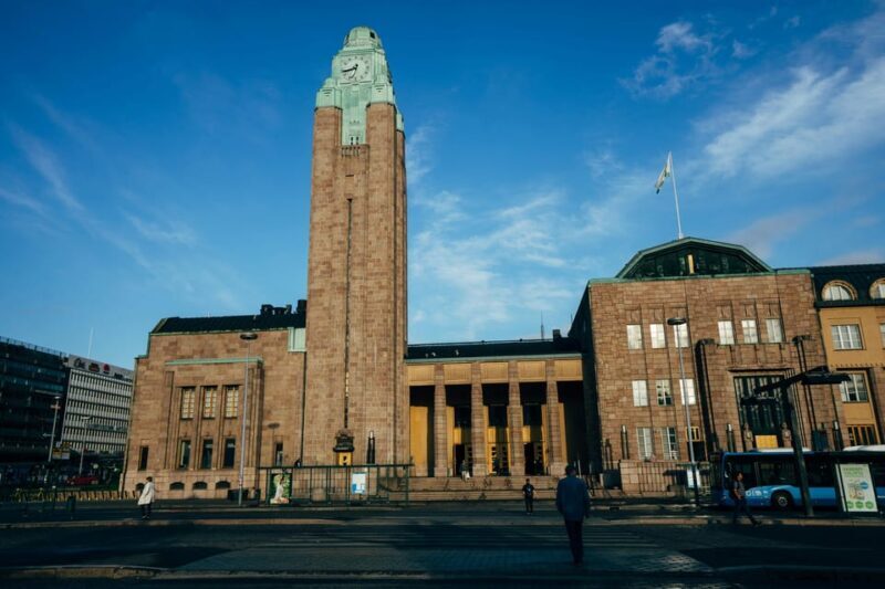 Helsinki: Architectural Highlights Guided Walking Tour - Practical Considerations