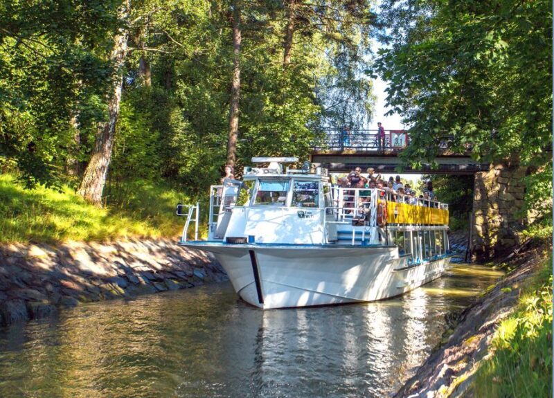 Helsinki by Bus and Boat 24-Hour Combo Ticket - Key Points