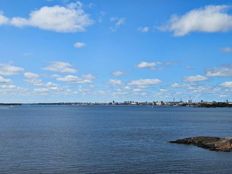 Helsinki & Suomenlinna: City Highlights Tour with Ferry Ride - FAQ