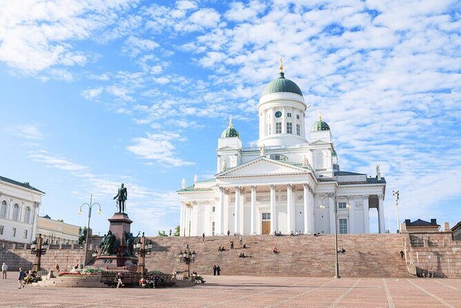 Helsinki & Suomenlinna: City Highlights Tour with Ferry Ride - Itinerary Breakdown: What You Can Expect