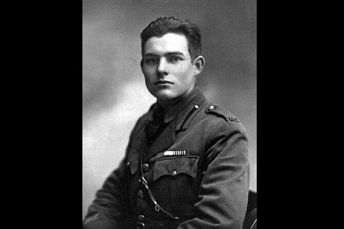 Hemingway in Paris - Small Group Walking Tour - Exploring the Hemingway in Paris Tour in Detail