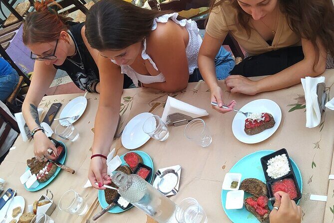 Heraklion Family Treasure Hunt with Food Stop - Practical Details and Overall Value