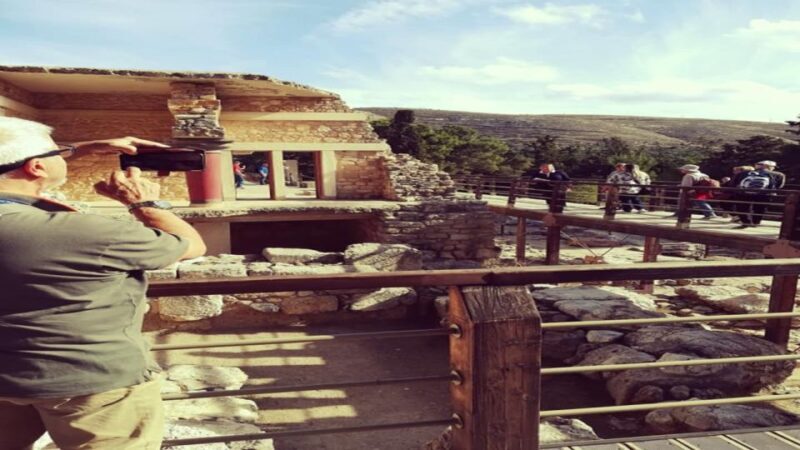 Heraklion: Knossos Palace Guided Tour Half Day - The Visit to Knossos Palace
