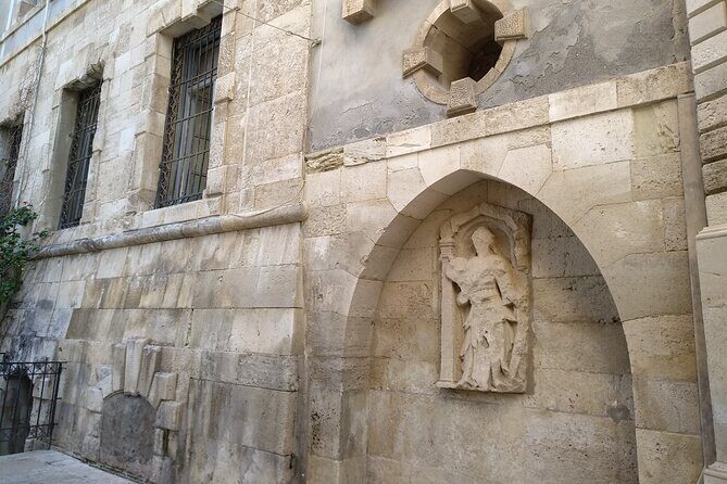 Heraklion - Walking city tour with food tasting - Key Points