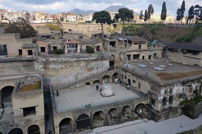Herculaneum Private Tour with an Expert Archaeologist - Key Points