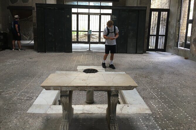 Herculaneum with an archaeologist, The original !!!! - Value and Who It’s Best For