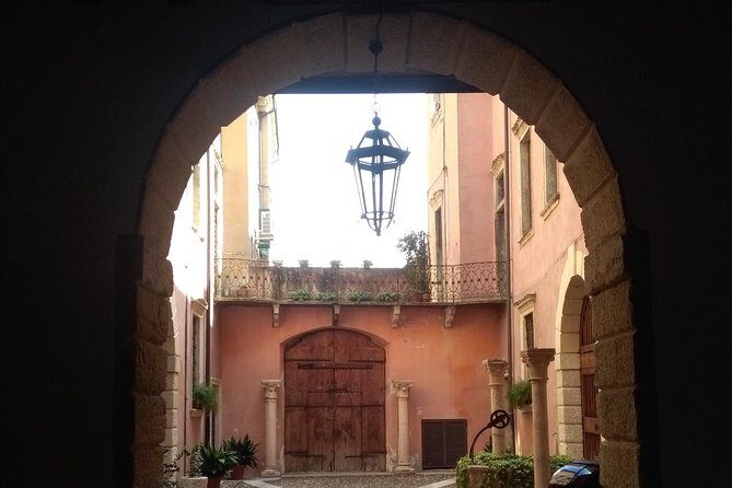 Hidden and fascinating Verona - 2 hour private walking tour - An In-Depth Look at the Verona Private Walking Tour
