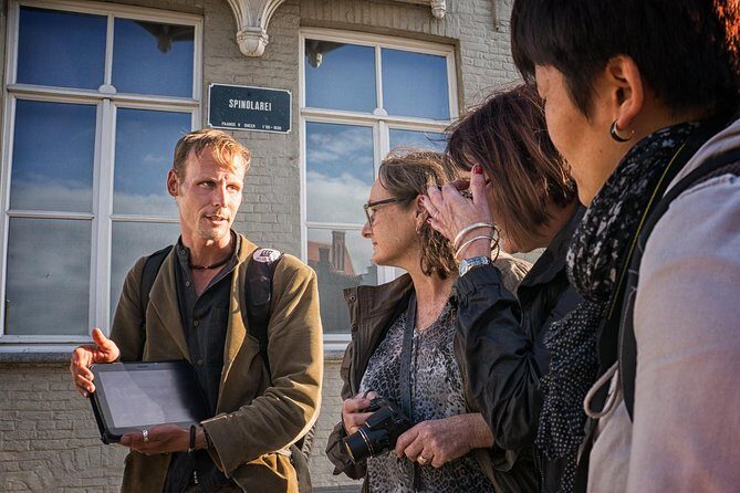 "Hidden Brugge" Photo Tour - 2hr open city tour & workshop - FAQ