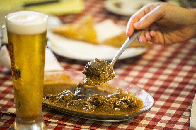 Hidden Flavors of the Hillside: Mouraria & Graça - A Deep Dive into the Lisbon Experience