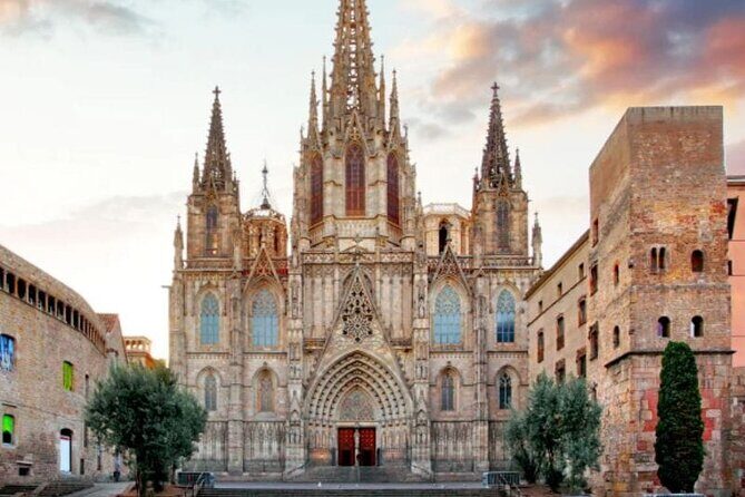 Hidden Gems of Barcelona - Old Town - Why This Tour Works for Different Types of Travelers