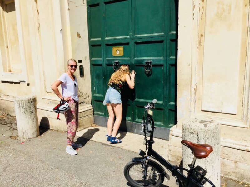 Hidden Rome: Small Group E-Bike Tour with Street Food Stops - Key Points