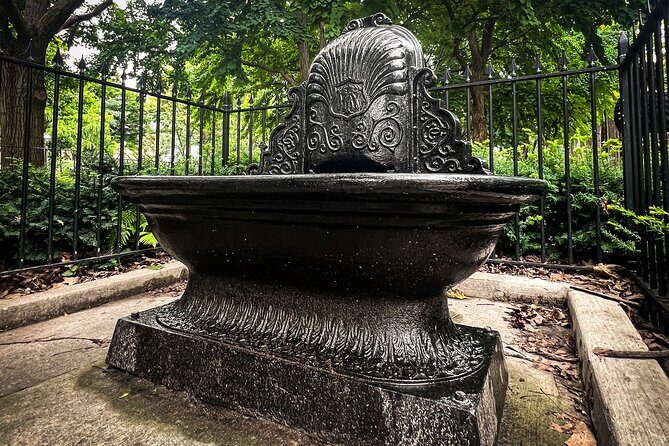 Hidden Toronto Walking Tour and Discover the City Quirky Secrets - FAQ