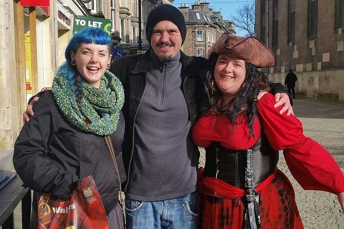 High Street Graveyard Tour - The Experience: A Closer Look at Each Stop