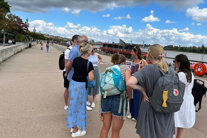 Highlights of Bordeaux Walking Tour + Wine & Cheese Tasting - Why This Tour Works Well