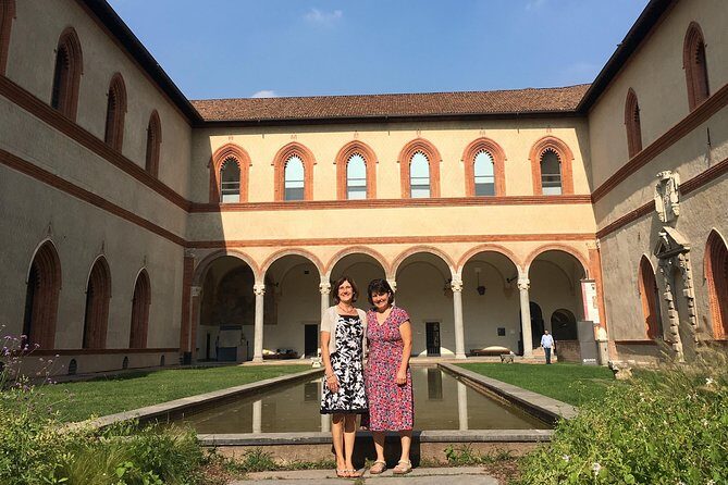 Highlights of Milan Private Guided Tour: Duomo, La Scala Theatre & Sforza Castle - FAQ