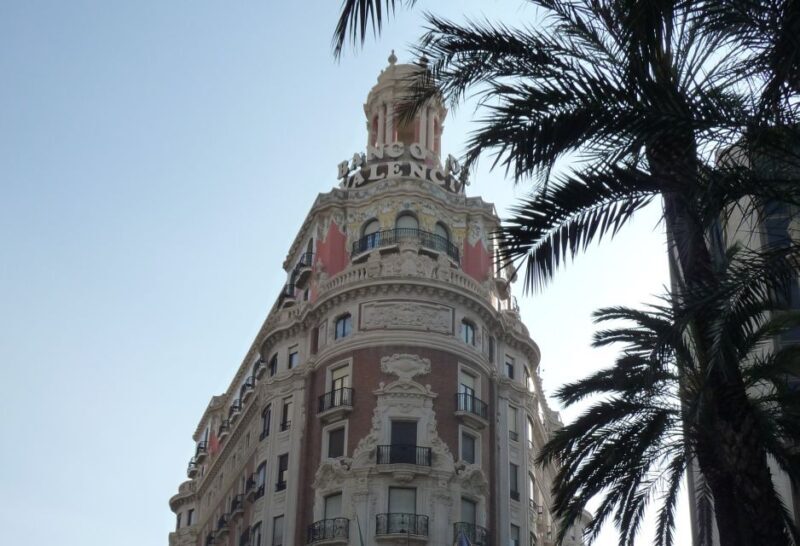Highlights of Valencia: Private Half-Day Tour - Discovering Valencias Contrasts