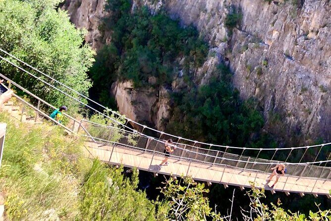 Hike Hanging Bridges and Canyon Túria - Chulilla - OFFICIAL GUIDE - Climbing to Vallfigueras Ravine