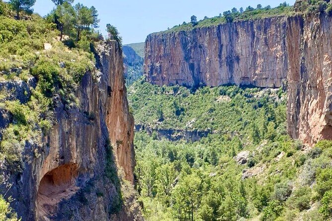 Hike Hanging Bridges and Canyon Túria - Chulilla - OFFICIAL GUIDE - Optional: Visit to Chulilla’s Medieval Castle and Town