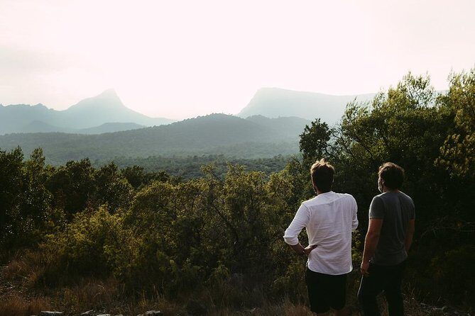Hike & wine at the top of "Pic Saint Loup" - Practical details: what to know before booking