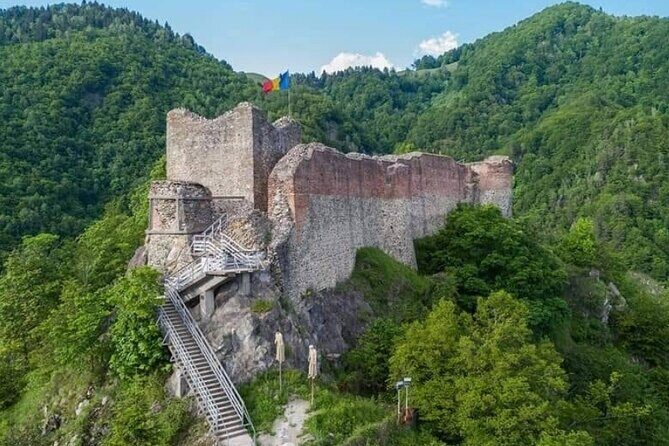 Hiking to the Poenari Fortress and Princely Court of Târgovite - Key Points  