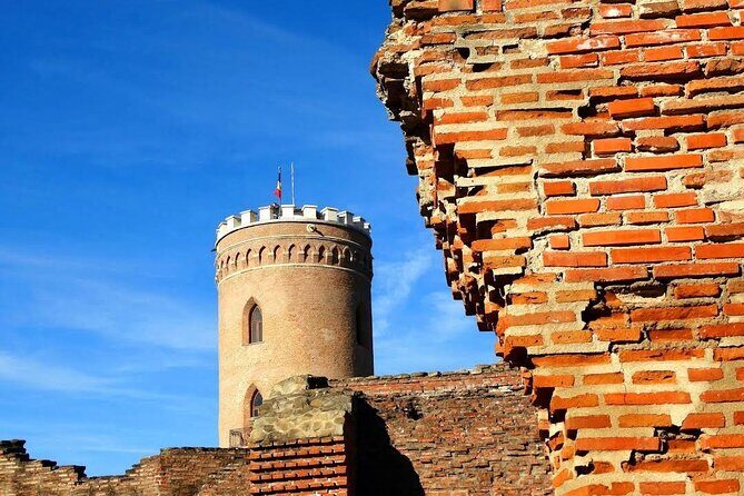 Hiking to the Poenari Fortress and Princely Court of Târgovite - FAQ