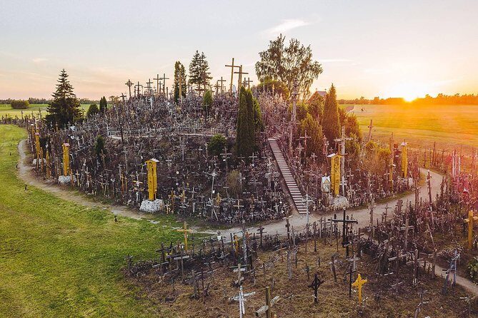 Hill of Crosses & Rundale Palace Tour - Who Should Book This Tour?