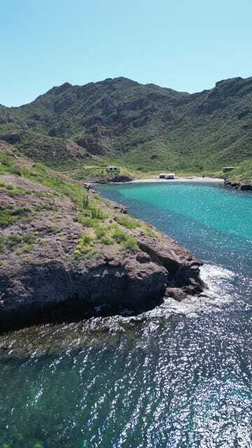 Himalaya Beach: tour of the virgin beach with crystal-clear water - The Value of the Himalaya Beach Tour