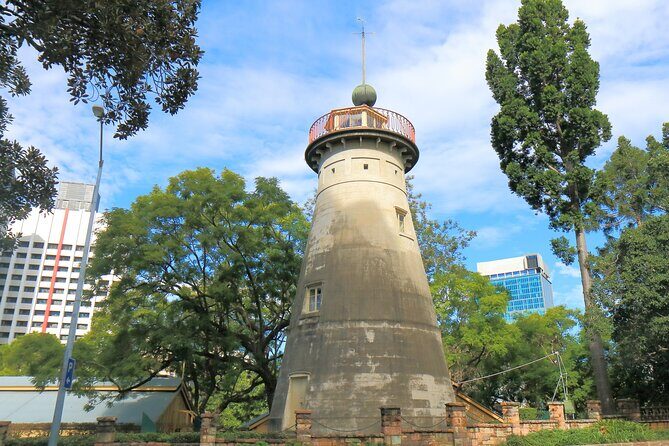 Historic and Vibrant Brisbane: A Guided Private Walking Tour - Spring Hill and Old Windmill