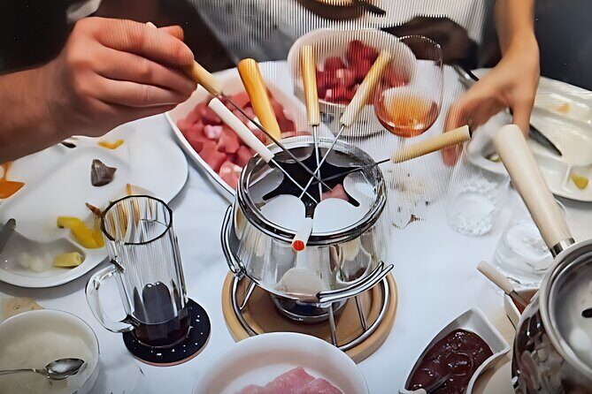 Historic Walk and Traditional French Canadian Feast - Key Points  