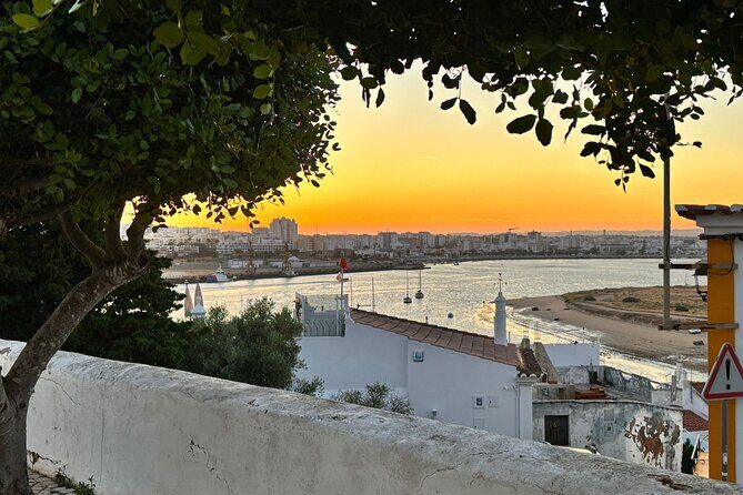 Historic Walk in Ferragudo - Walking Through Ferragudo’s Charm