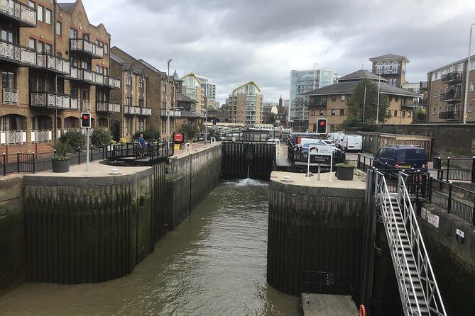 Historic walk of East Londons Wapping Docks and its famous Pubs - Frequently Asked Questions