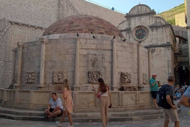 Historic Walk with Game of thrones details in Dubrovnik - A Detailed Look at the Dubrovnik Historic Walk