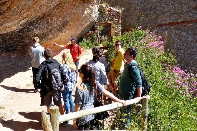 Historical Montserrat Half-Day Hiking Tour from Barcelona - The Itinerary Breakdown: What You Can Expect