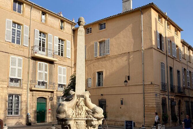 Historical visit/Treasure Hunt of Aix en Provence - Analyzing the Value: Is It Worth the Price?