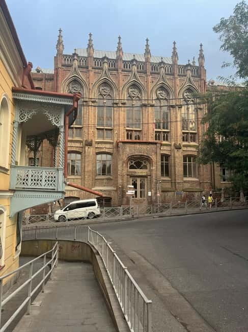 Historical walking tour of Tbilisi - Practical Details and Tips
