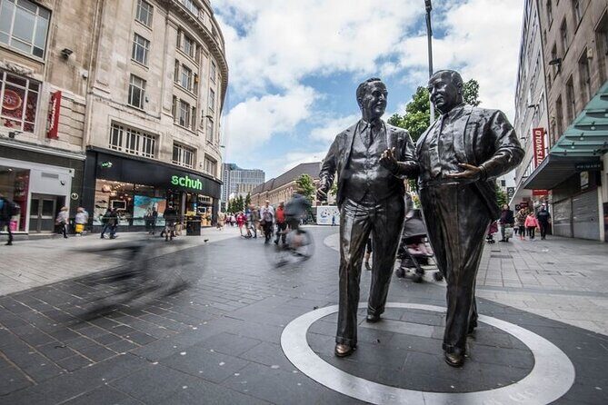 History Guided Tour of Liverpool and the Beatles - The Cavern Club: Legendary Music Venue