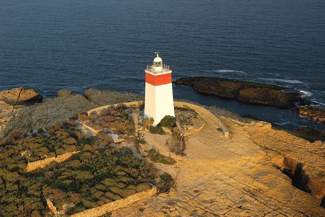 Hobart Sightseeing Cruise including Iron Pot Lighthouse - An Authentic Look at Hobart’s Coastal Charm