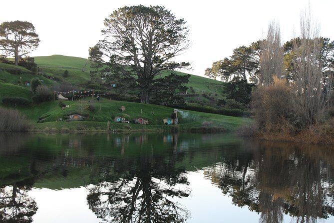 Hobbiton and Waitomo Caves from Auckland - Smaller Group - Exploring the Itinerary: What to Expect and Why It Matters