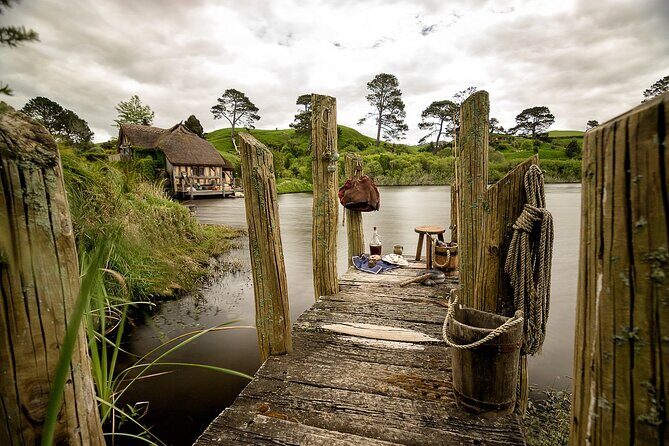 Hobbiton Movie Set and Waitomo Caves Exclusive (1-6 traveler) - What to Expect from the Tour